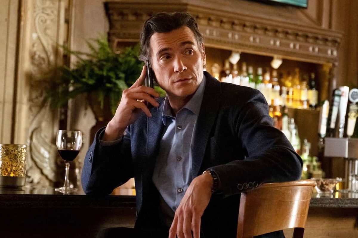 How Does Emmy Winner Billy Crudup Prepare for His 'The Morning Show ...